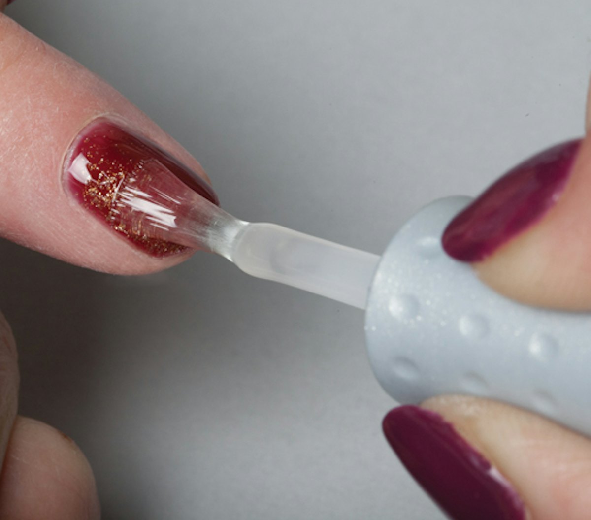 Nail Art Tutorial: Sponging With Gel Polish | Beauty Launchpad