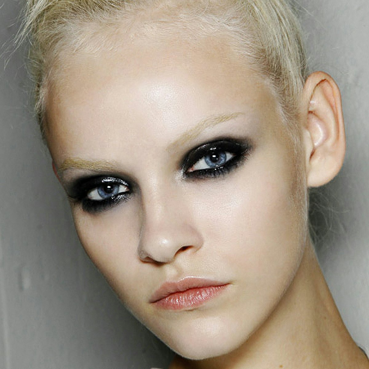 Platinum Color Holders | Beauty Launchpad