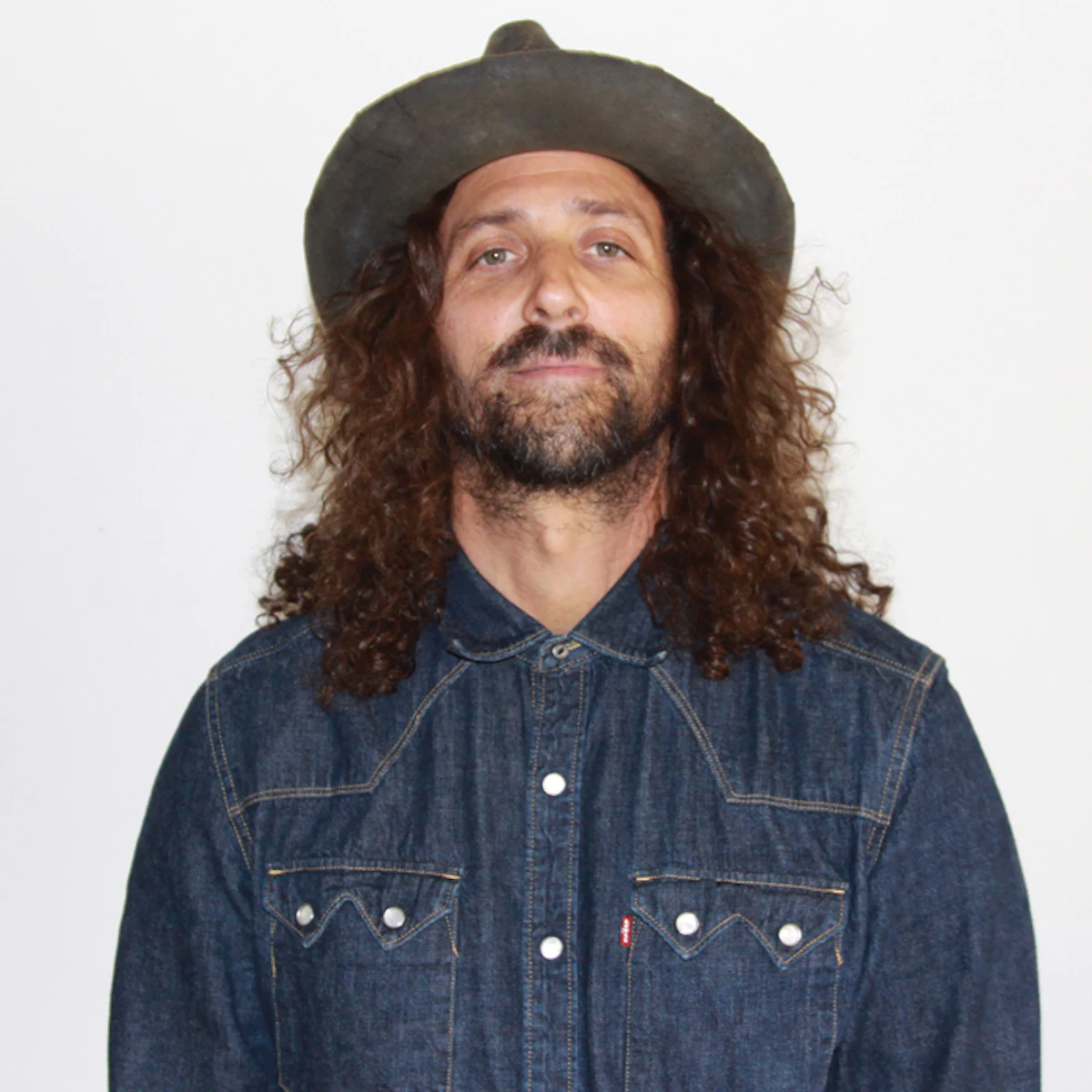 Celebrity Stylist Jason Schneidman on His Professional Skills and ...